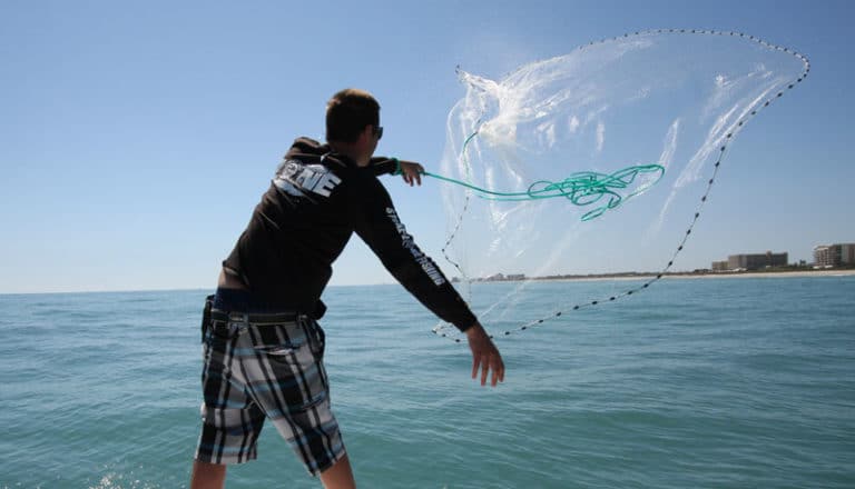 Cast Nets for Fishing, How to Throw a Cast Net | Marlin