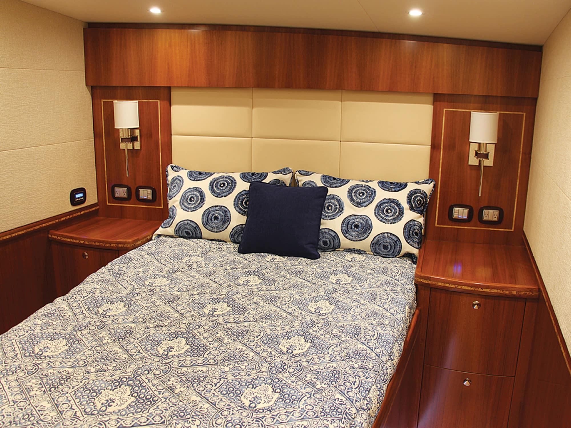 American Custom Yachts Boat Review | Marlin