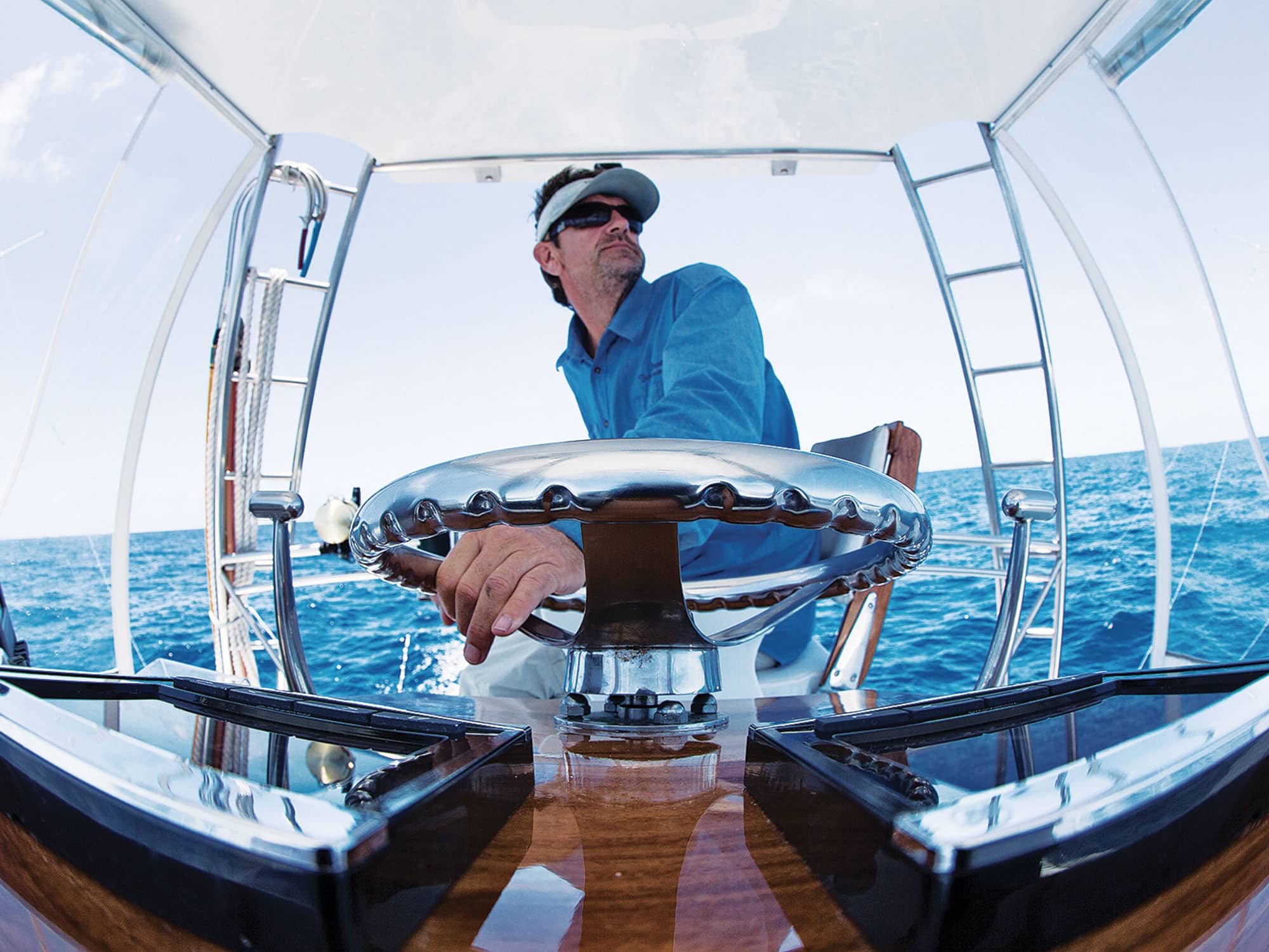 Benefits of a Tower for Offshore Fishing Boats | Marlin