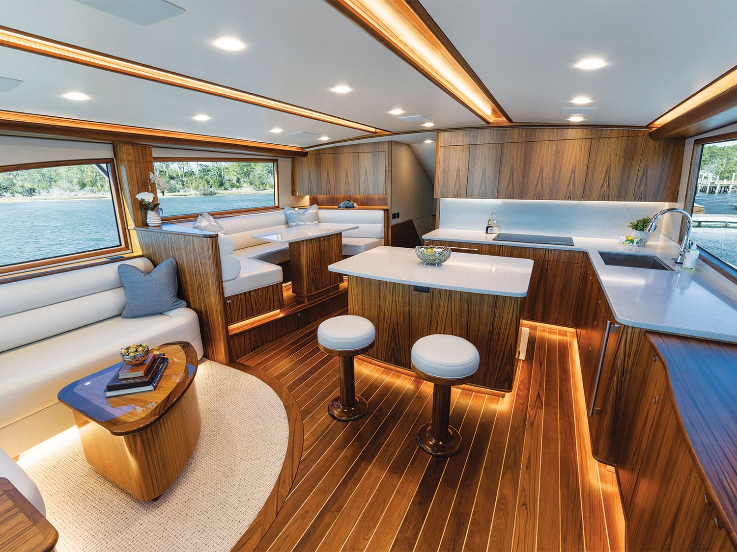 Renegade, Jarrett Bay's Custom 68' Sportfisher, Delivers Luxury, Power ...