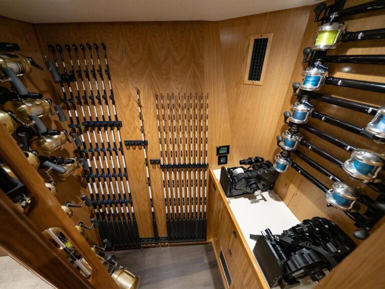 Viking 74 – One Big Live Wire | Marlin